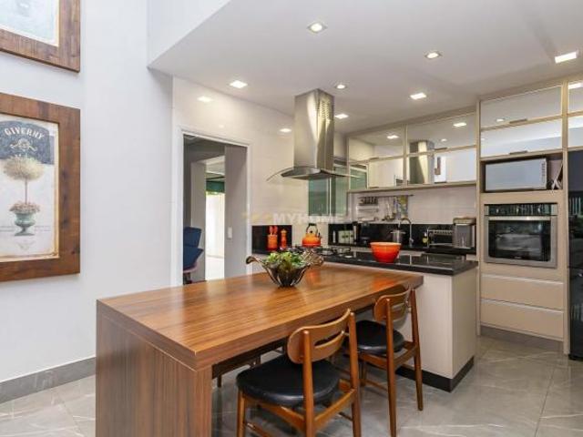 Lindo apartamento garden com pé direito duplo