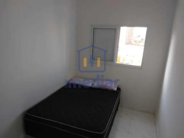 Lindo apartamento há 315 metros da areia