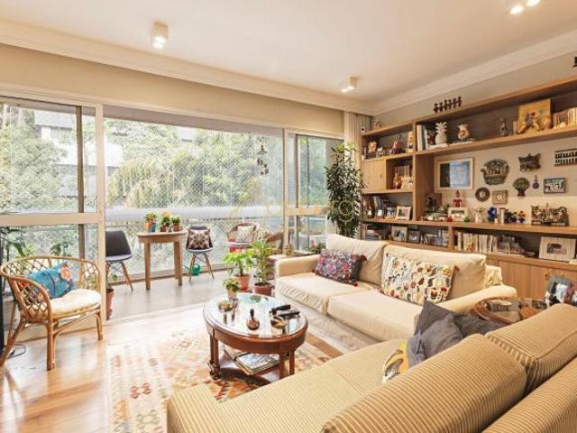 LINDO APARTAMENTO LOCALIZAÇÃO COBIÇADA NO PANAMBY 132M2