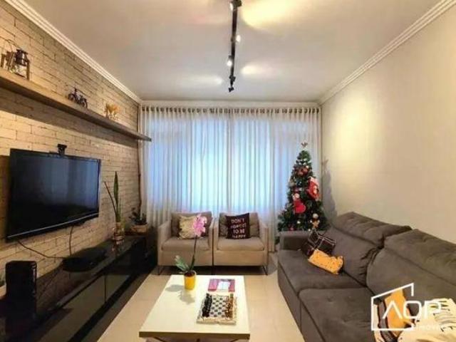 Lindo apartamento melhor rua do Itaim
