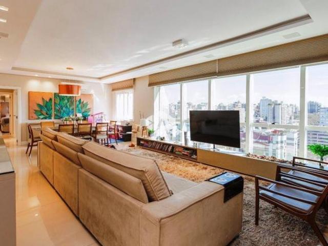 Lindo apartamento mobiliado à venda, 3 suítes e 3 vagas na Quintino Bocaiúva, Moinhos de Vento