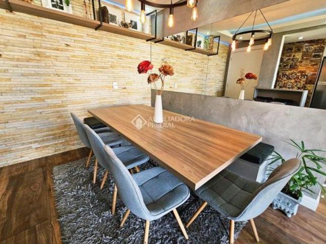 Lindo apartamento mobiliado de 3 dormitórios com suíte, 2 vagas e infra completa no Grand Square