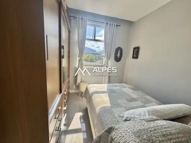 Lindo apartamento mobiliado no bairro do Alto, próximo ao comercio local