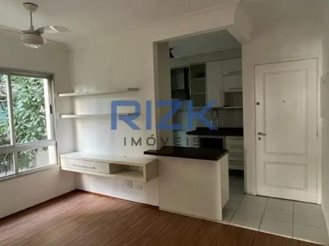 Lindo Apartamento na Aclimação com varanda