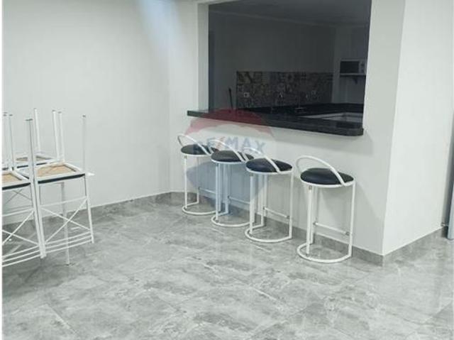 Lindo apartamento na rua mais charmosa do Jd São Paulo, em andar alto