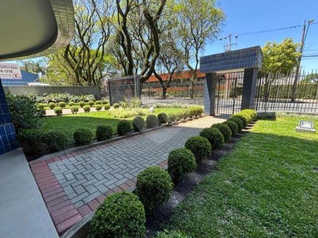 Lindo Apartamento no Bairro Batel de 3 quartos, suíte e vaga de garagem