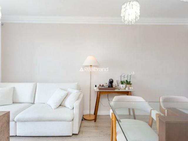 Lindo apartamento no bairro Guiabirotuba, mobiliado
