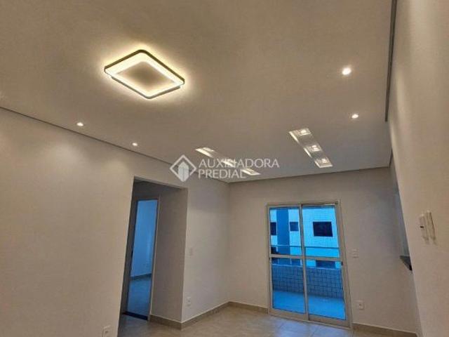 Lindo apartamento no bairro do OCIAN