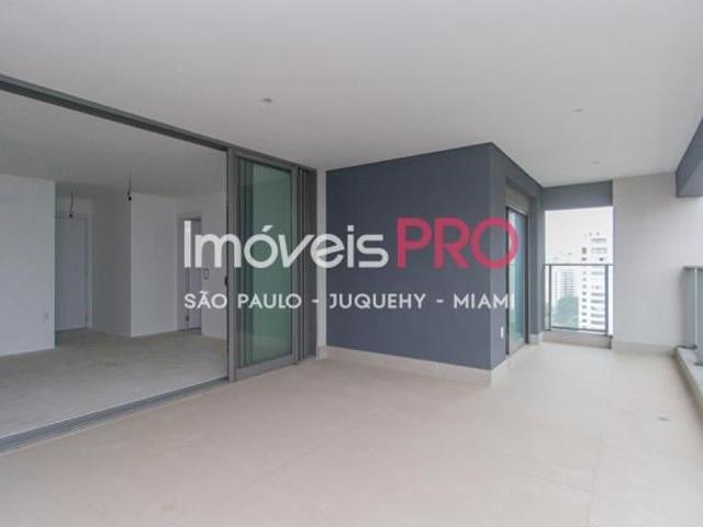 Lindo apartamento no Campo Belo com 125m2