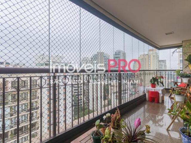 Lindo apartamento no Campo Belo com 178m2