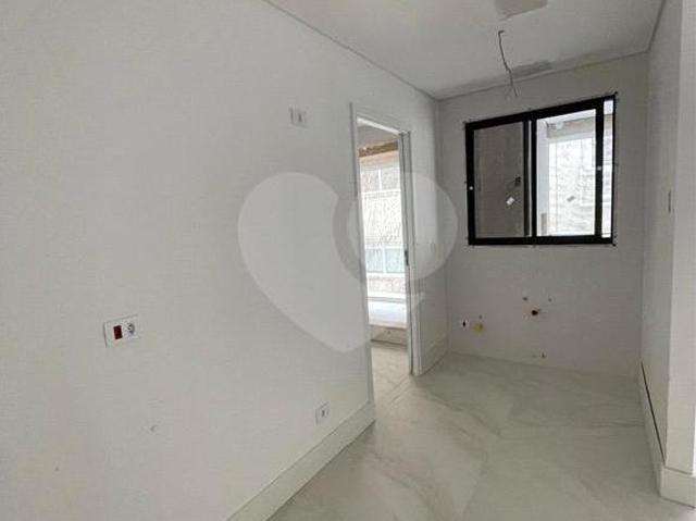 LINDO APARTAMENTO NO CABRAL COM UMA OTIMA LOCALIZÃO