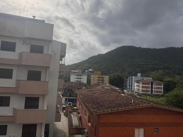 Lindo apartamento no centro de ubatuba