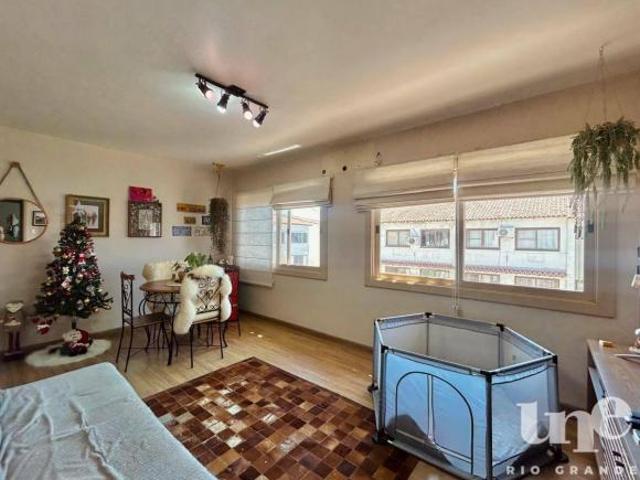 Lindo apartamento no Condomínio C Perez!