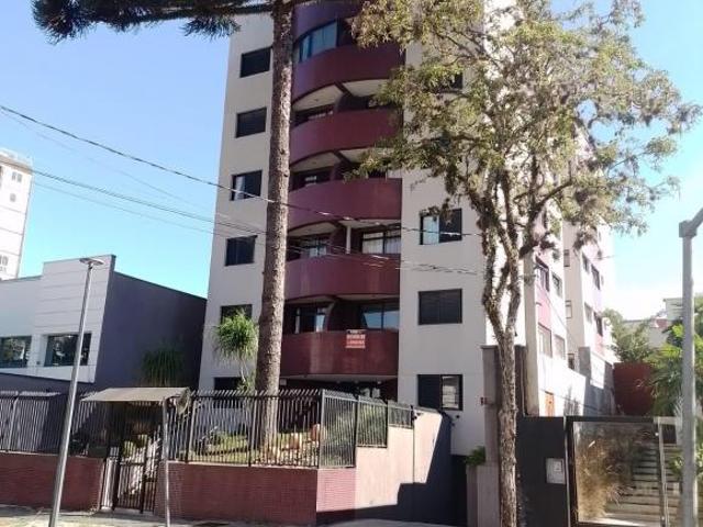 Lindo apartamento no coração do Batel, em Curitiba/PR