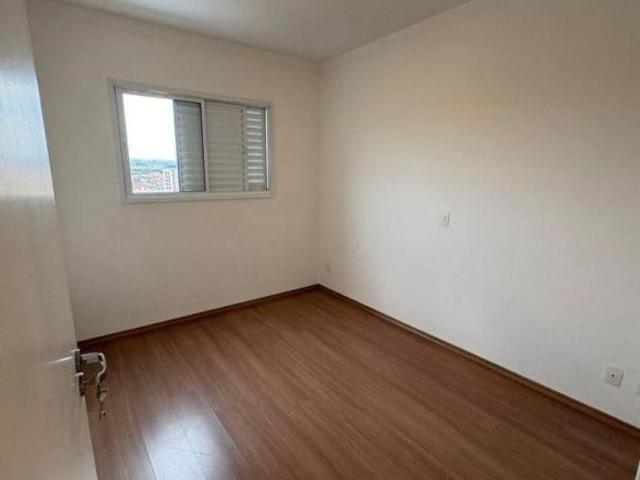 Lindo apartamento no Edificio Costa Almeida Frente a Av. São Paulo
