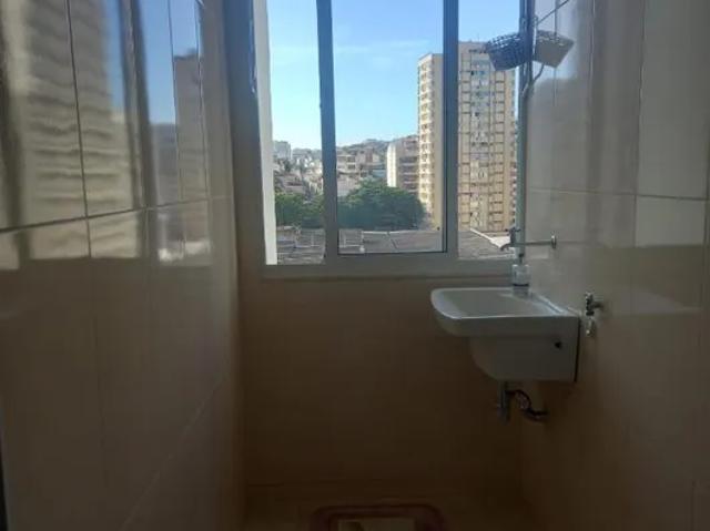 Lindo apartamento no Ingá com vista mar