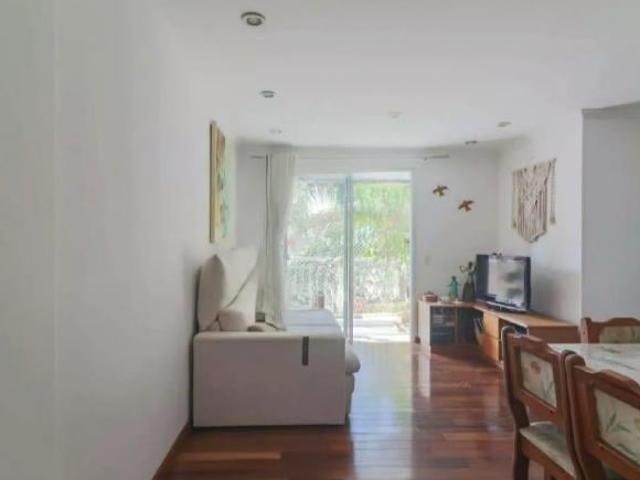 Lindo Apartamento no Jaguaré com 67m²