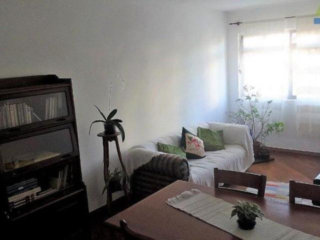 Lindo apartamento, ótima localização