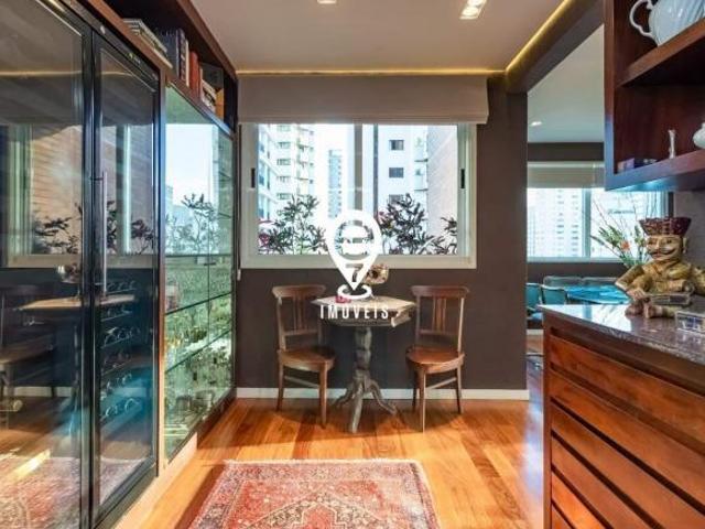 LINDO APARTAMENTO PARA VENDA DE 4 DORMITÓRIOS EM MOEMA!
