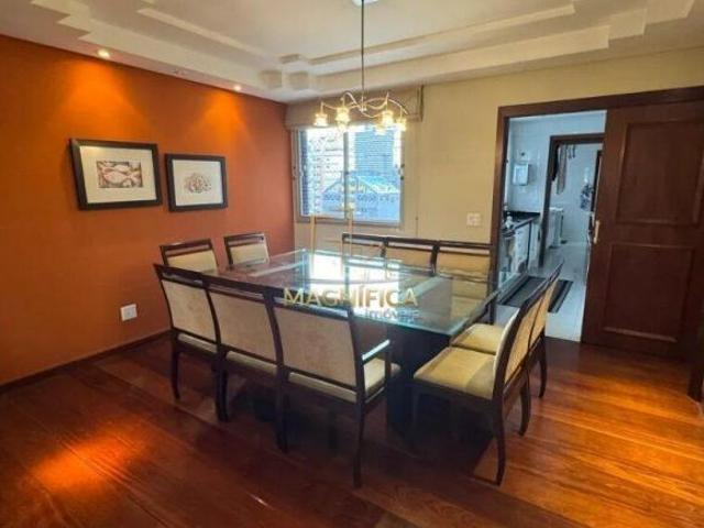 Lindo Apartamento Porteira Fechada – 168m² | 4 Qua