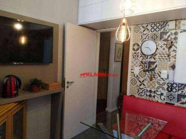 Lindo Apartamento Reformado com 105m² de Área Útil de 2 Dormitórios sendo 1 Suít