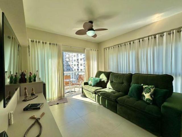 LINDO APARTAMENTO REFORMADO À VENDA NA PRAIA DAS PITANGUEIRAS