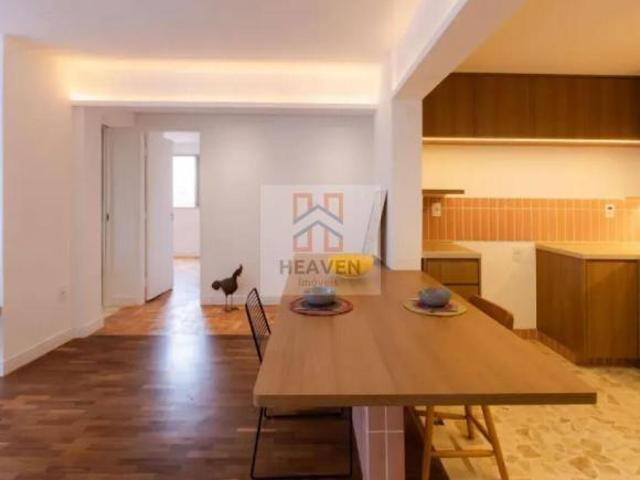 LINDO APARTAMENTO REFORMADO SENDO 2 DORMITÓRIOS SENDO SUÍTE 1 VAGA DE GARAGEM