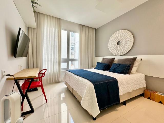 Lindo Apartamento Reformado para alugar no quadrilátero de Ipanema