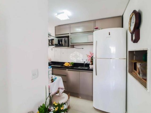 Lindo apartamento semimobiliado com 2 dormitórios 1 suíte Barra Garden Zona