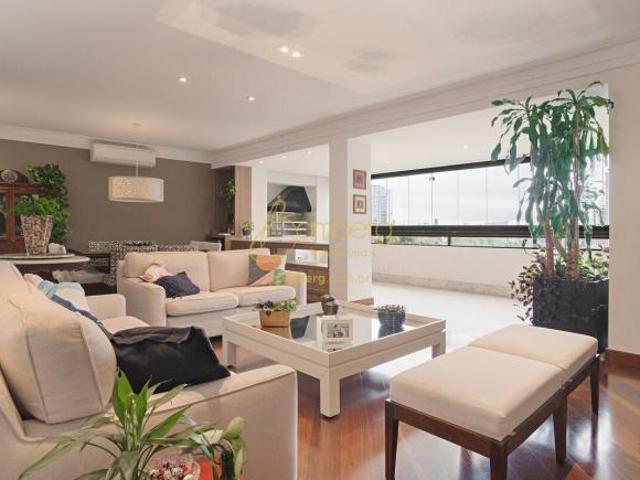 LINDO APARTAMENTOEM NO CONDOMÍNIO MAIS COBIÇADO DO PANAMBY