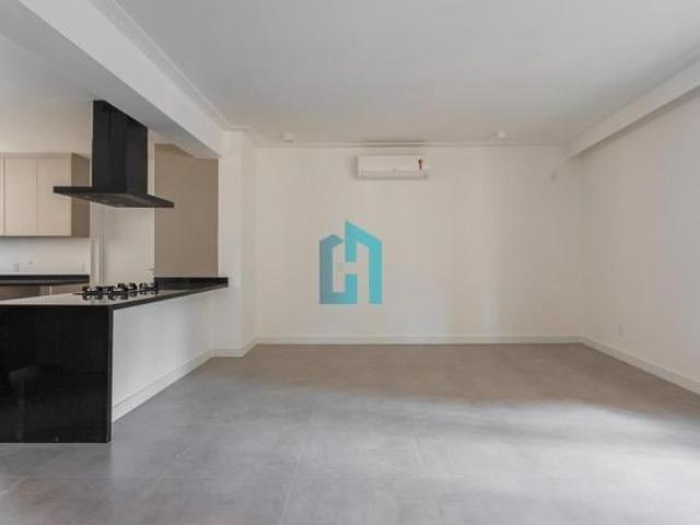 Lindo apto no Jardim Paulista, 3 quartos, 209m²