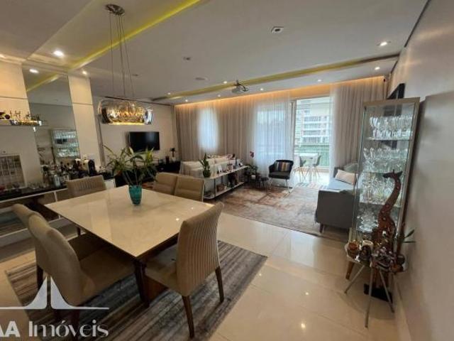 LINDO APTO ALPHAVILLE, 3 SUÍTES, 2 GARAGENS, AR, VISTA PARA MATA!