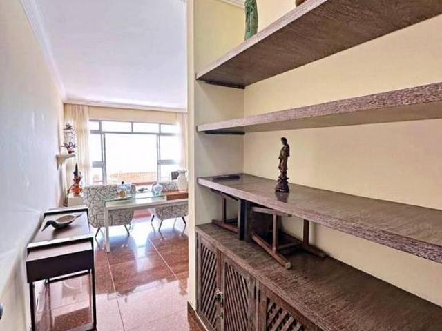 LINDO APTO, FRENTE MAR 150M², REFORMADO, COM LINDA VISTA!