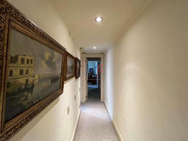 Lindo Apto Itaim Bibi, 220 m² a.u, 3 quartos 3 suítes, sala, cozinha, área de serviço, dependênci