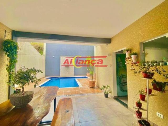 Lindo Casa com Salão Comercial em Atibaia