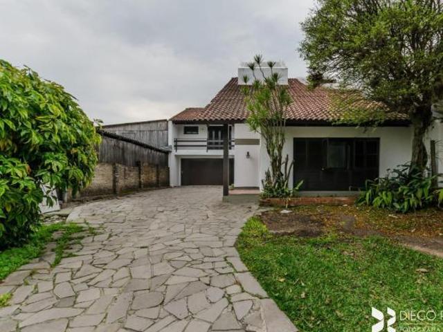 LINDO CASARÃO COM 320M2 EM TERRENO DE 1.399M2