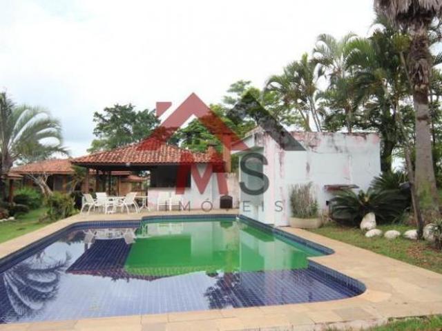 Lindo do sítio com 08 alqueires dentro de condomínio