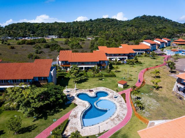 Lindo Duplex de 02 Quartos no Clube Meridional Próximo à Igrejinha de Carneiros C04