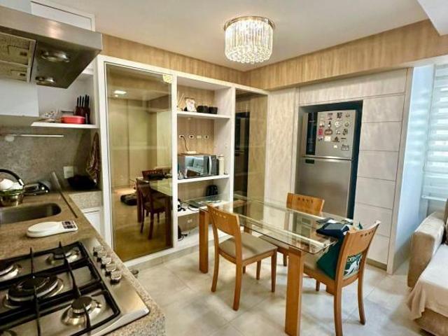 LINDO DUPLEX REFORMADO DE CANTO NO EDIFICIO PREMIER 99100 4499