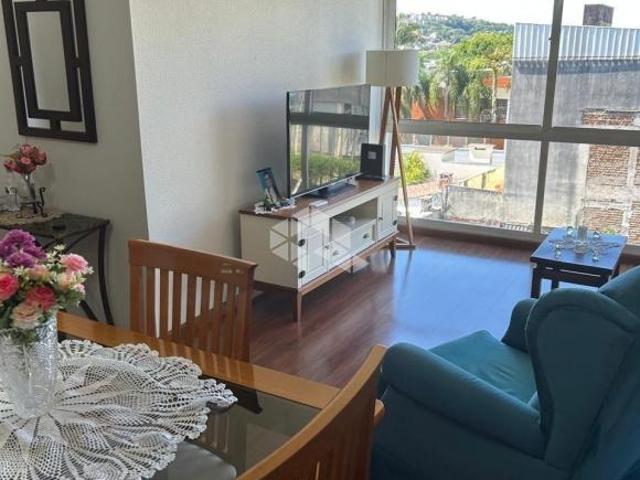 Lindo e amplo apartamento com 2 quartos, 81 m² privativos, 1 vaga escriturada, para venda junto a Av