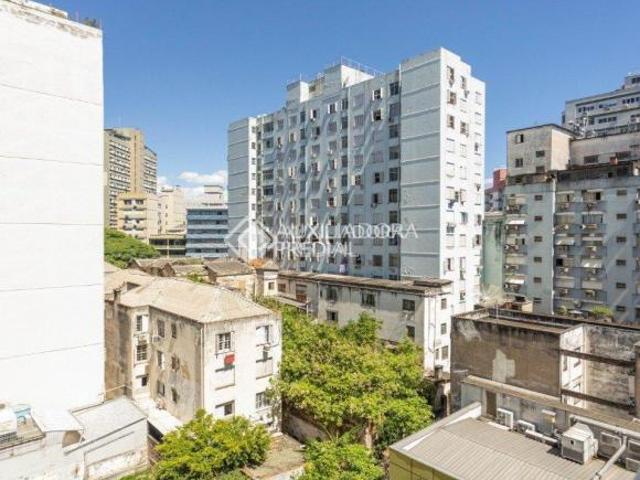 Lindo e amplo loft próximo da Santa Casa, UFRGS