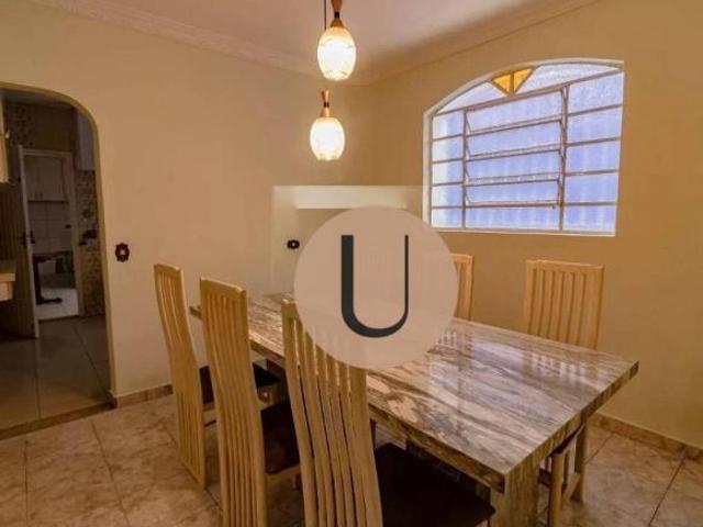 Lindo e bem localizado sobrado no Conjunto Residencial Canaã
