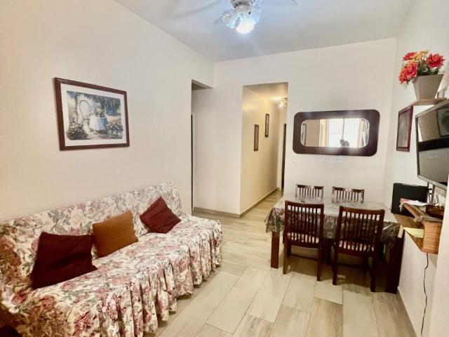 Lindo e confortável apartamento 2 quartos perto praia Copacabana
