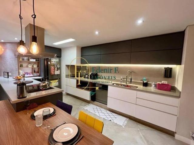 Lindo Família Mooca 122m2 2 Suítes Depósito Andar Alto!