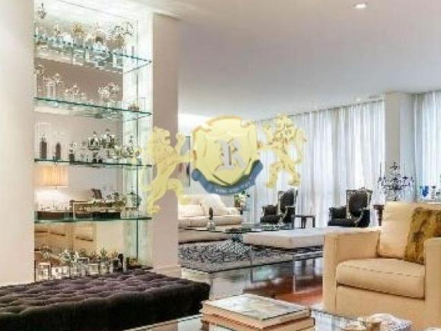 Lindo flat mobiliado com 3 suítes para venda no Jardim Paulista Edificio Mazal