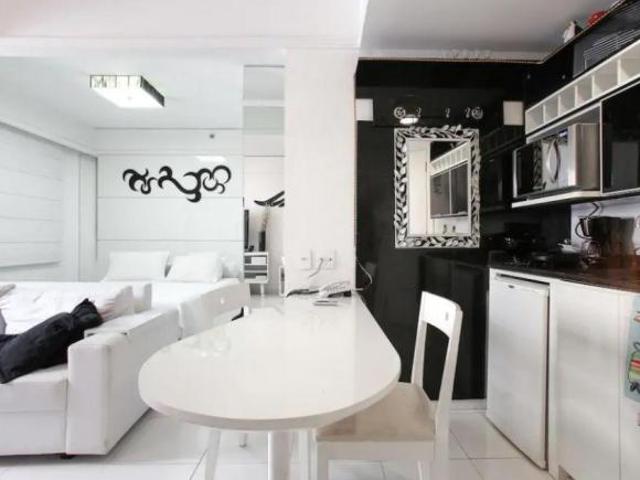 LINDO FLAT PARA VENDA EM MOEMA !