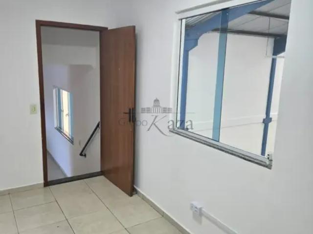 Lindo Galpão 572m² ideal para empresas, estoques, estacionamentos, oficinas, demais ramos comercia