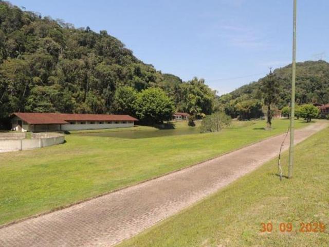 Lindo Haras e Pousada a venda na Cidade de Juquitiba sp