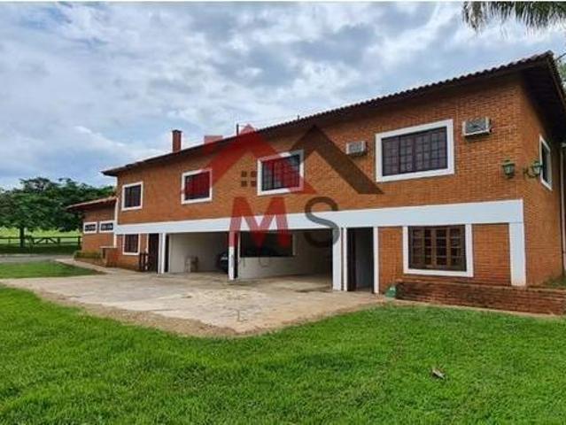 Lindo Haras Km 118 Rod. Castelo Branco
