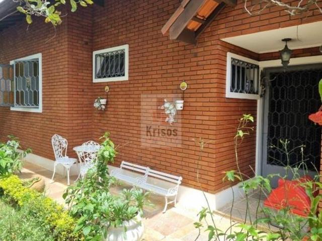 Casa de Alto Padrão com 4 Dormitórios 3 Suítes | 700m² Construídos em Terreno de 1.119m²